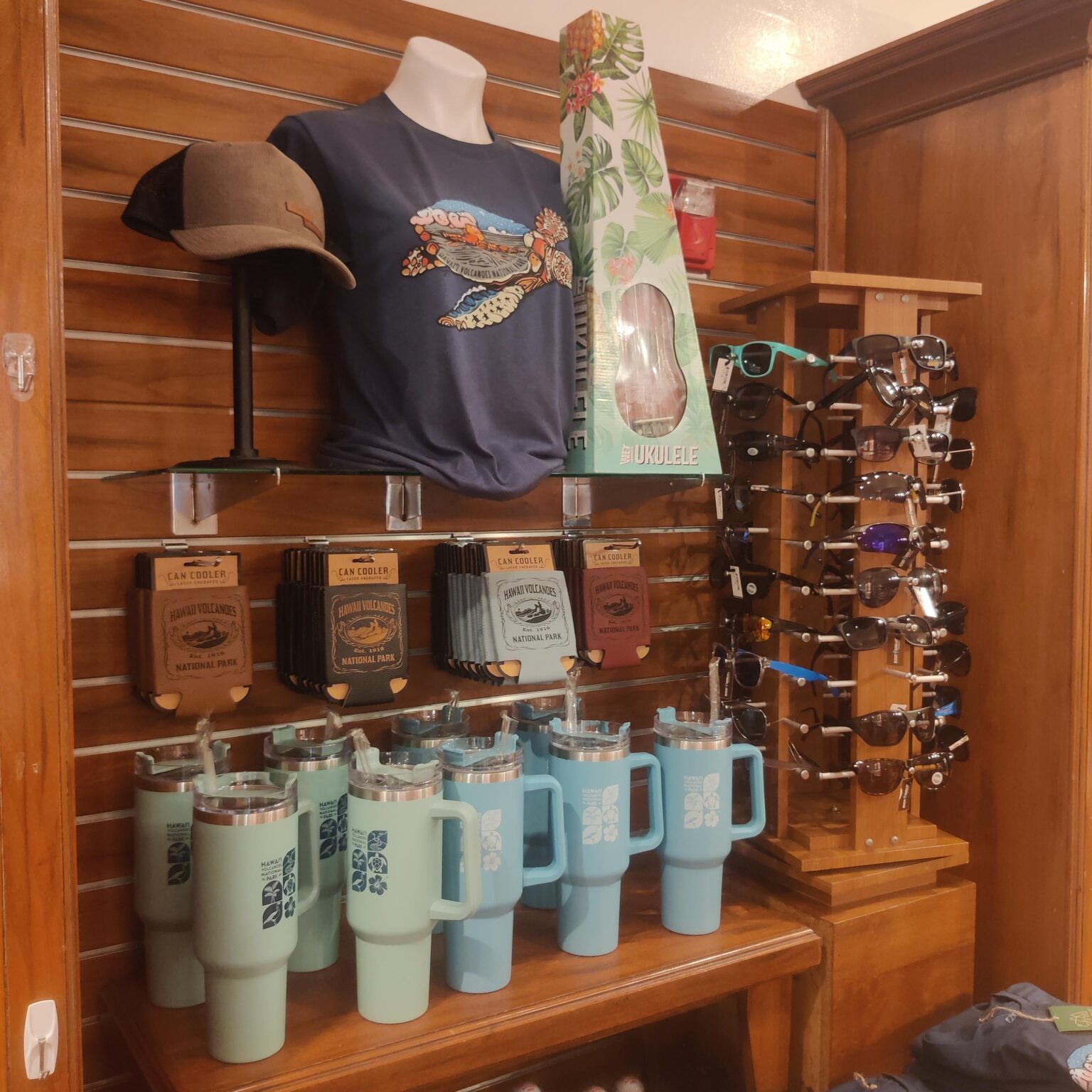 Gift Shop - Hawaii Volcano House